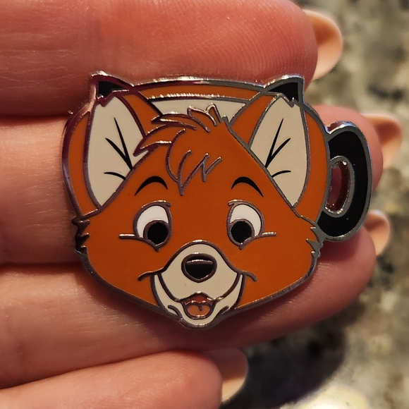 Disney | Jewelry | 5 For 3 Disney Pin Character Mugs Tod Fox And The ...